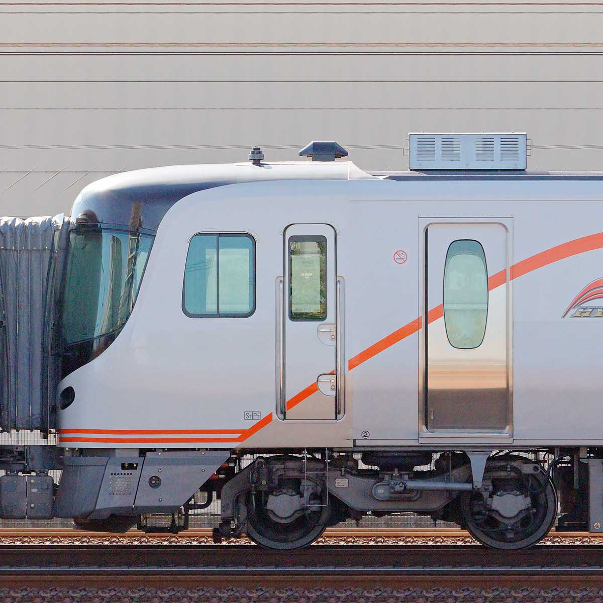 JR東海HC85系クモハ85-2の側面写真｜RailFile.jp｜鉄道車両サイドビューの図鑑