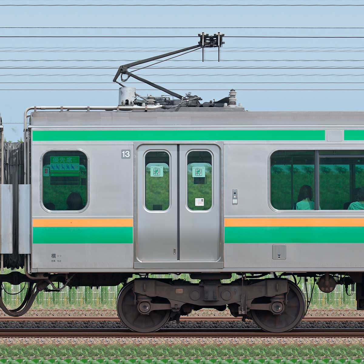 JR東日本E231系モハE231-1071の側面写真｜RailFile.jp｜鉄道車両サイドビューの図鑑
