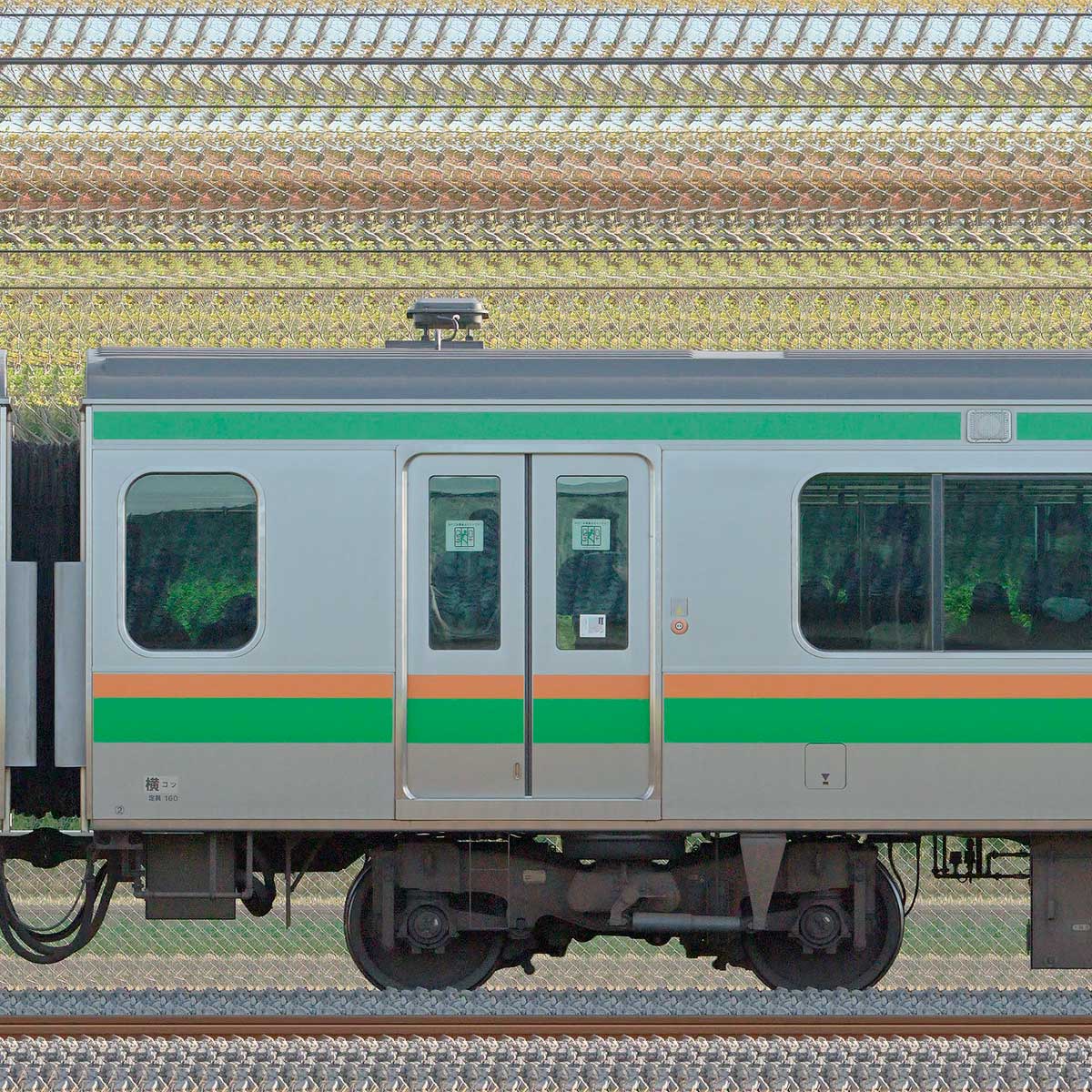 JR東日本E233系3000番台モハE233-3403の側面写真｜RailFile.jp｜鉄道車両サイドビューの図鑑