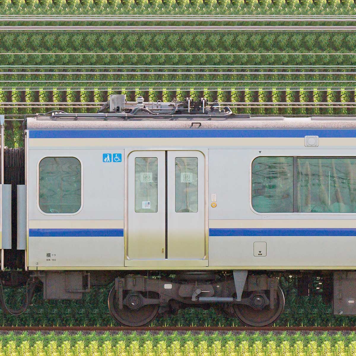 JR東日本E235系1000番台モハE235-1313の側面写真｜RailFile.jp｜鉄道車両サイドビューの図鑑