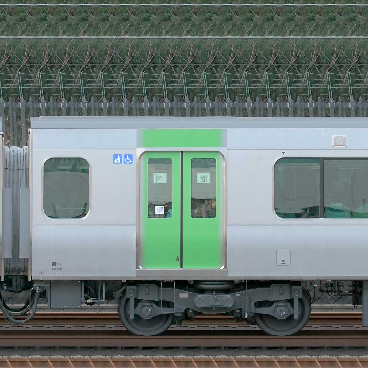 JR東日本E235系モハE235-145の側面写真｜RailFile.jp｜鉄道車両サイドビューの図鑑