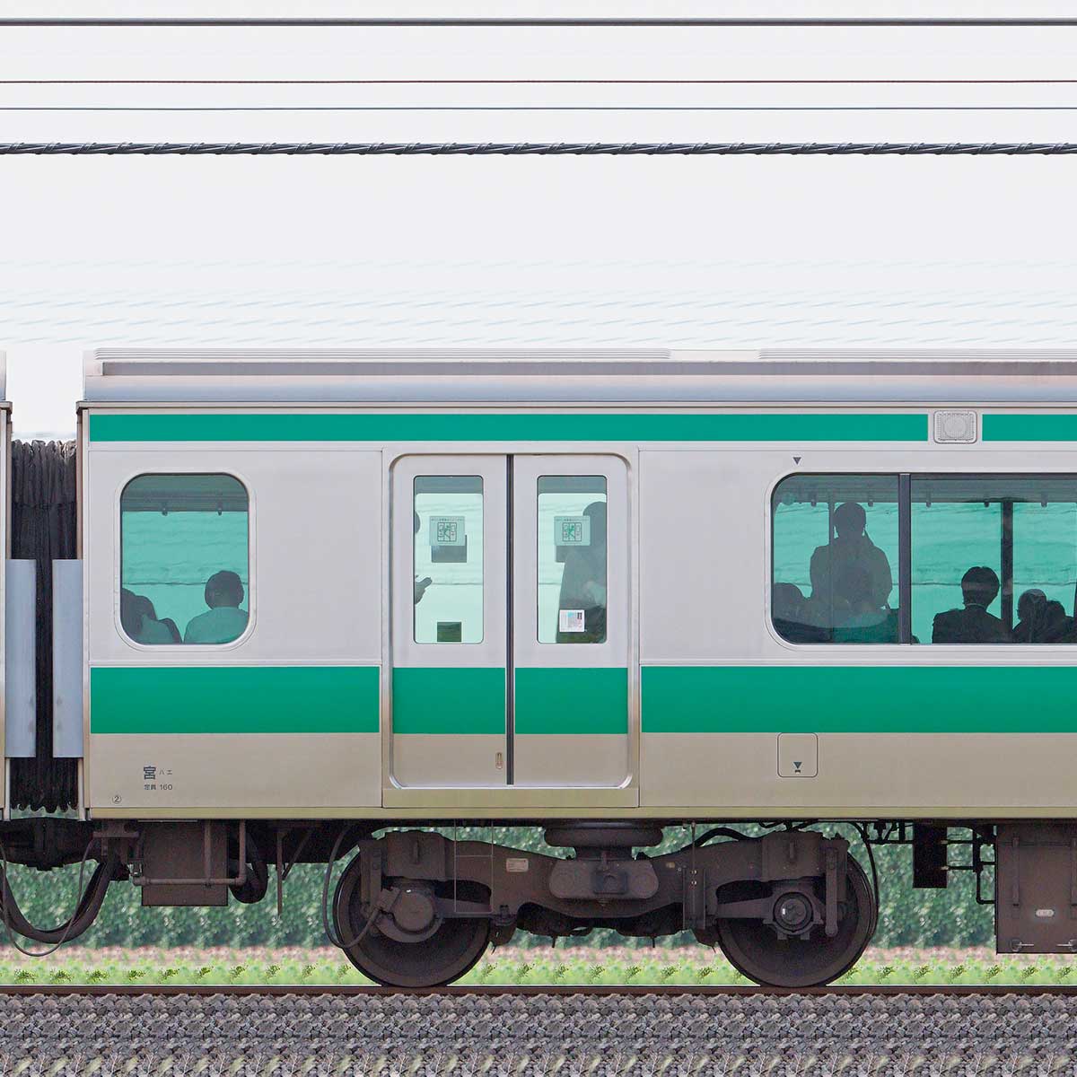JR東日本E233系7000番台サハE233-7217（線路設備モニタリング装置搭載車）の側面写真｜RailFile.jp｜鉄道車両サイドビューの図鑑