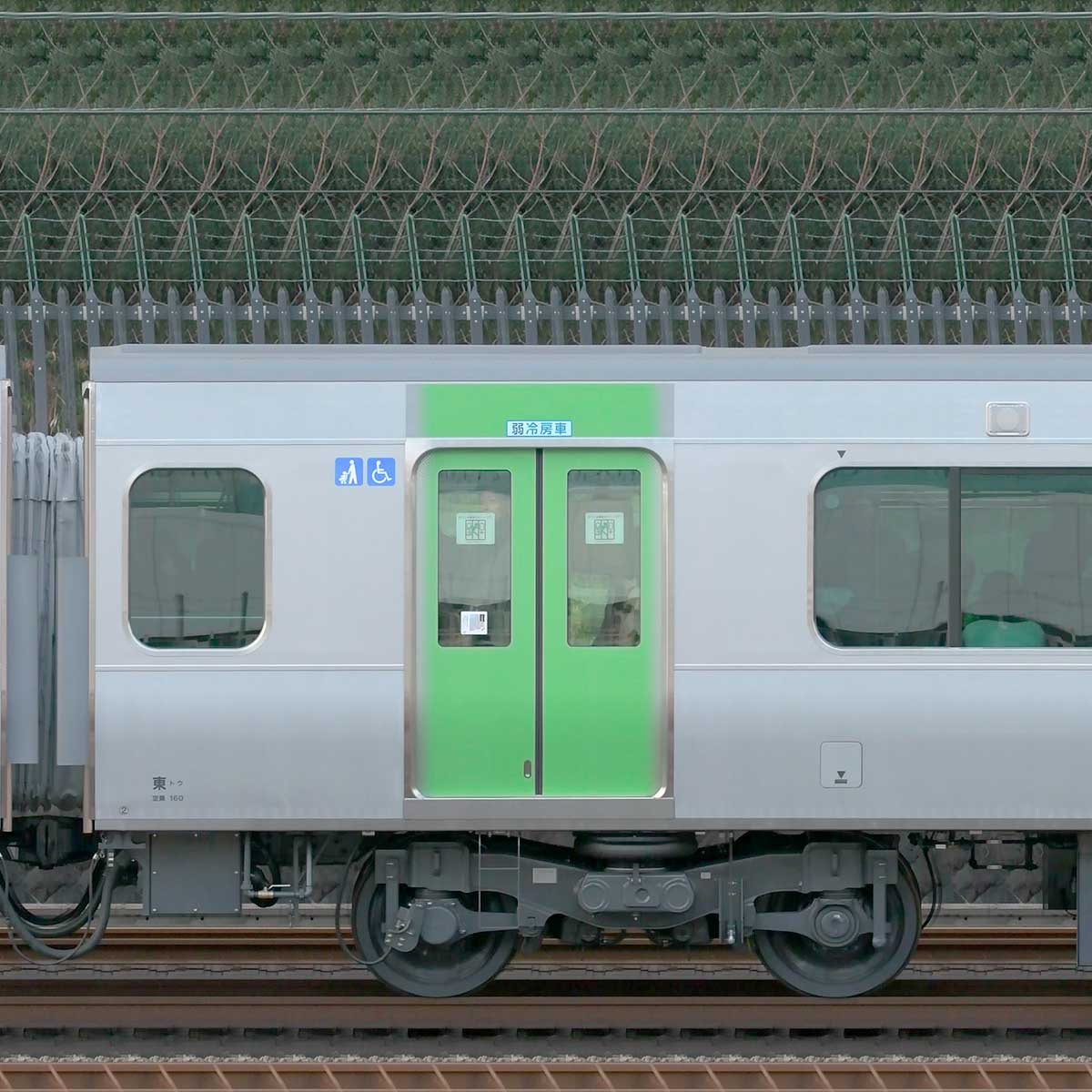 JR東日本E235系サハE235-49（線路設備モニタリング装置搭載車）の側面写真｜RailFile.jp｜鉄道車両サイドビューの図鑑