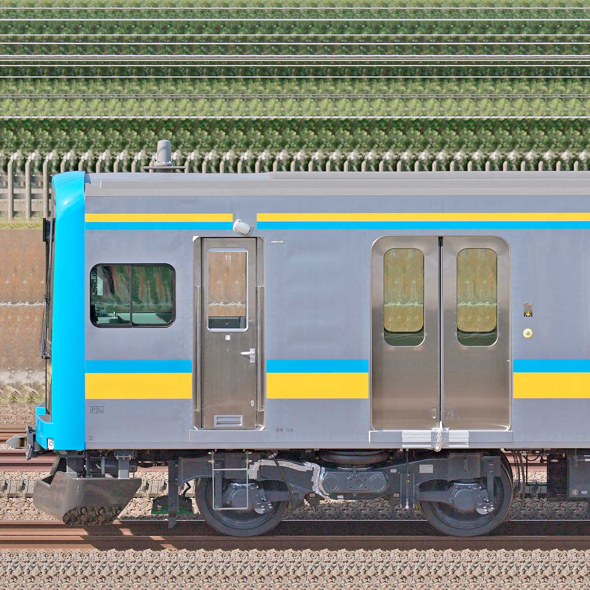 JR東日本 鶴見線 E131系1000番台T1編成（海側）｜RailFile.jp｜鉄道車両サイドビューの図鑑