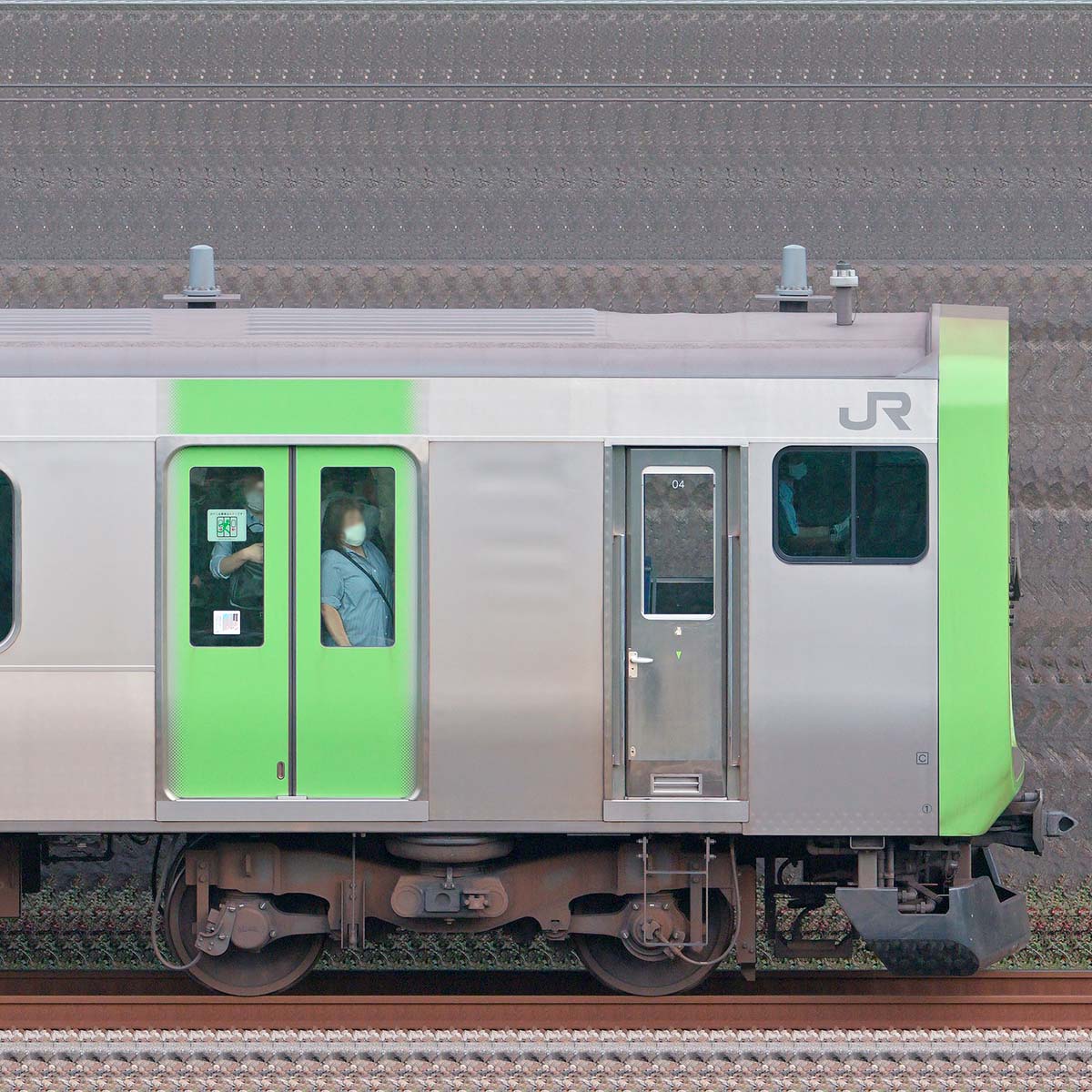 JR東日本E235系クハE234-4の側面写真｜RailFile.jp｜鉄道車両サイドビューの図鑑
