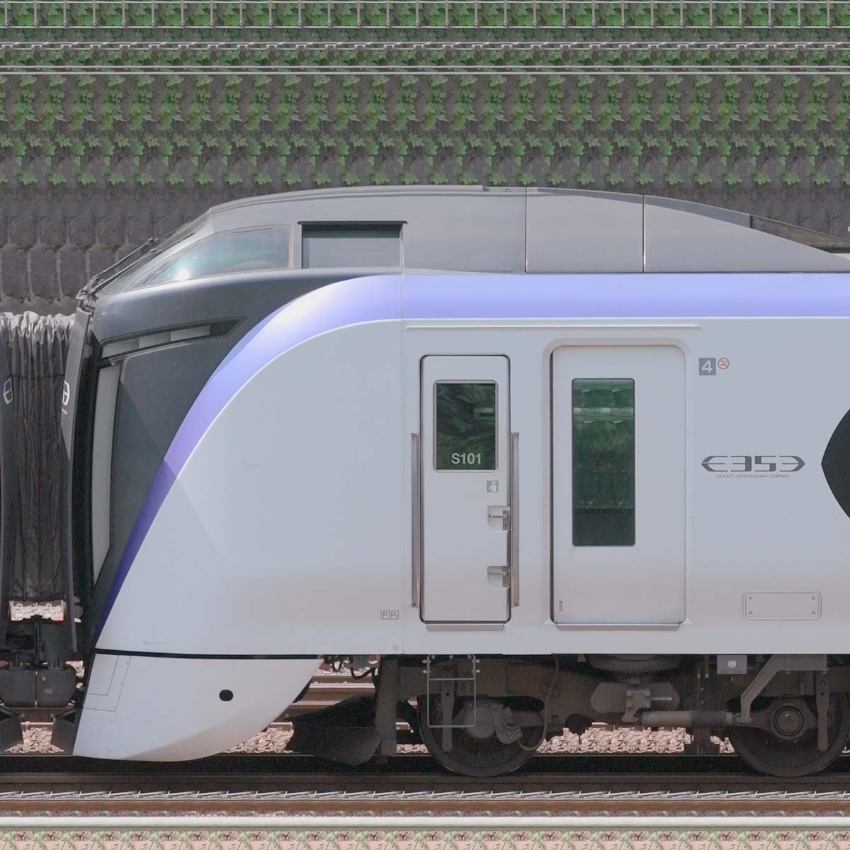 JR東日本E353系（量産先行車）クハE353-1の側面写真｜RailFile.jp｜鉄道車両サイドビューの図鑑