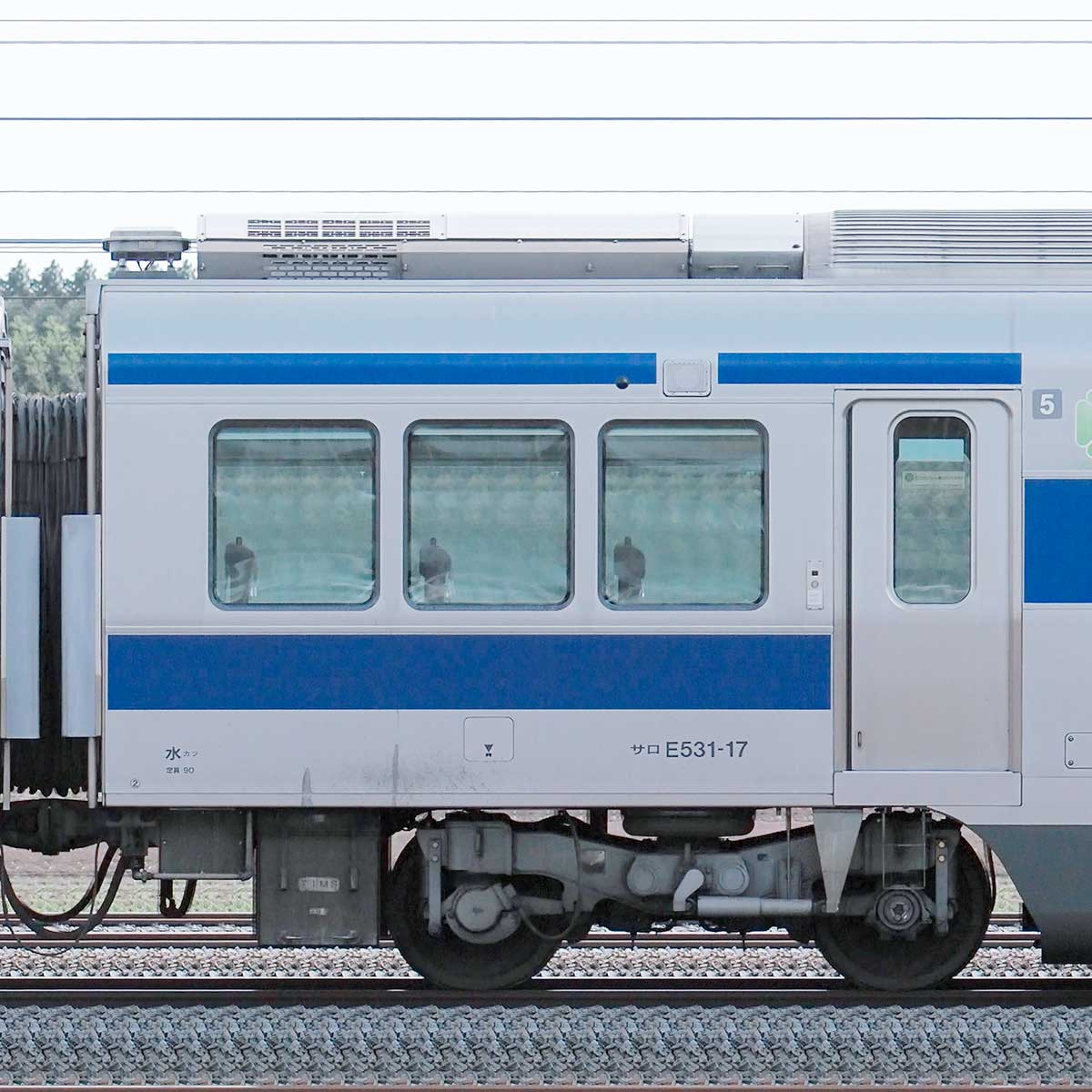 JR東日本E531系サロE531-17の側面写真｜RailFile.jp｜鉄道車両サイドビューの図鑑