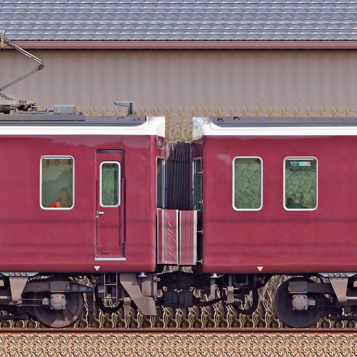 阪急7300系7307編成＋7327編成（西側）｜RailFile.jp｜鉄道車両サイドビューの図鑑
