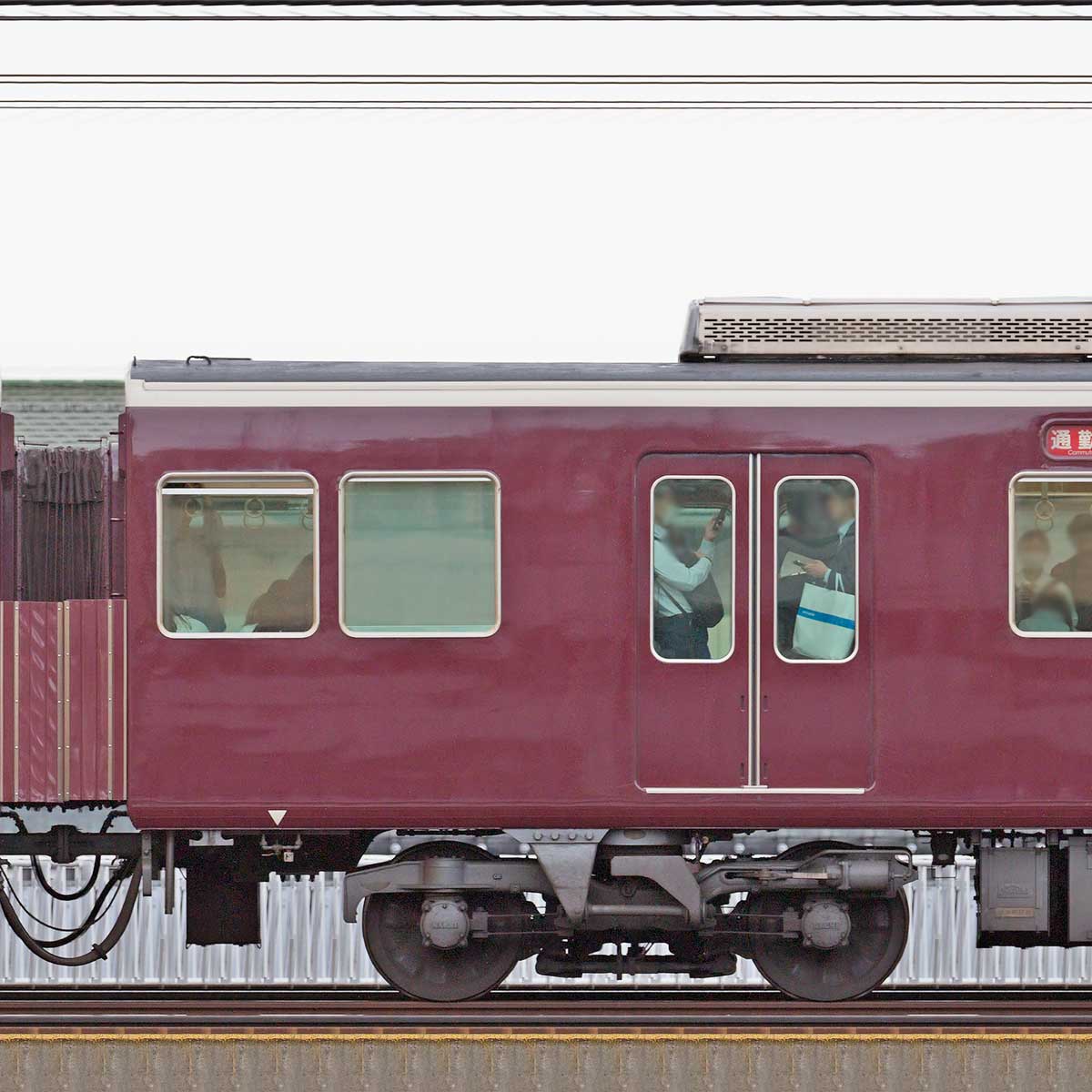 阪急7000系C#7652の側面写真｜RailFile.jp｜鉄道車両サイドビューの図鑑