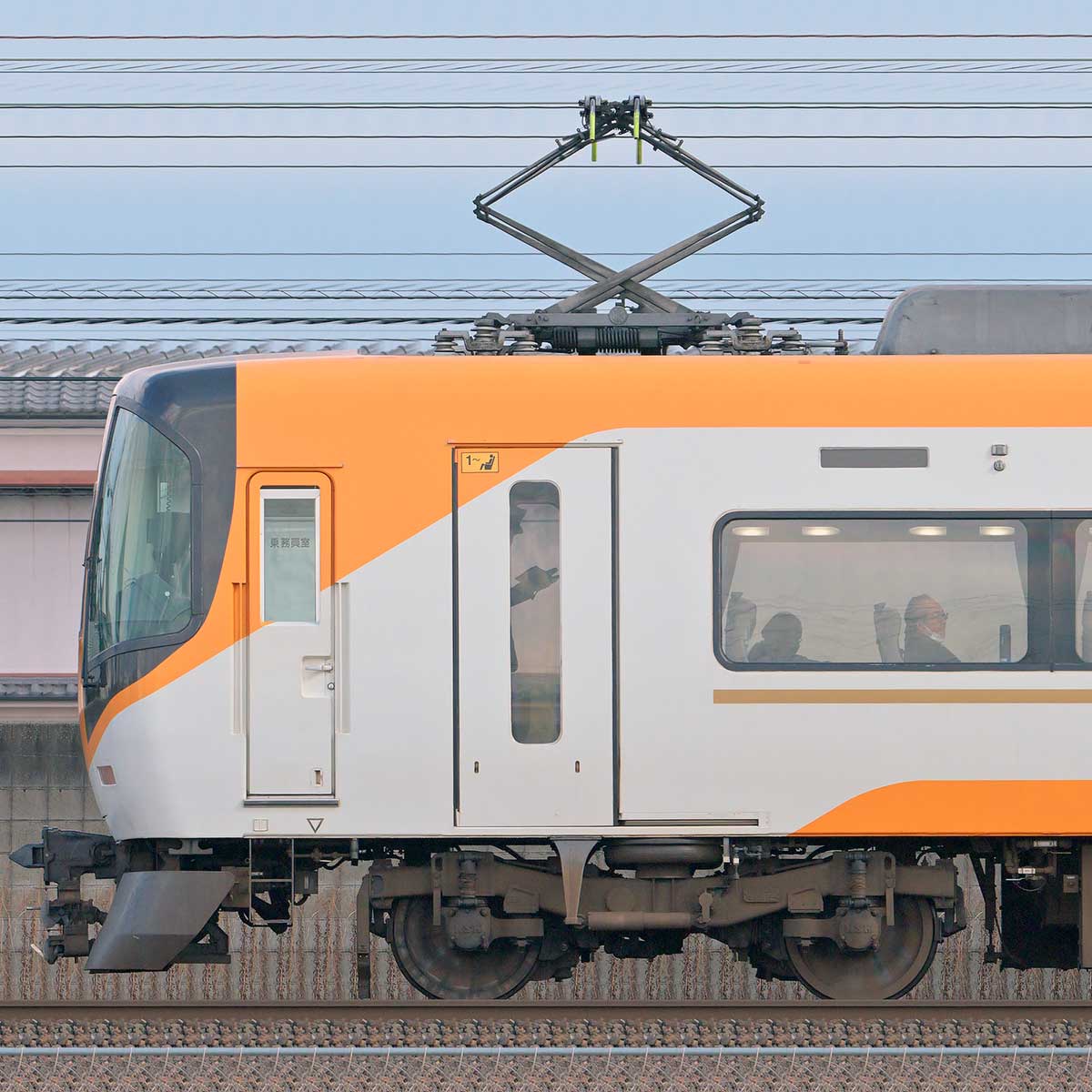 近鉄22000系「ACE」モ22113の側面写真｜RailFile.jp｜鉄道車両サイドビューの図鑑