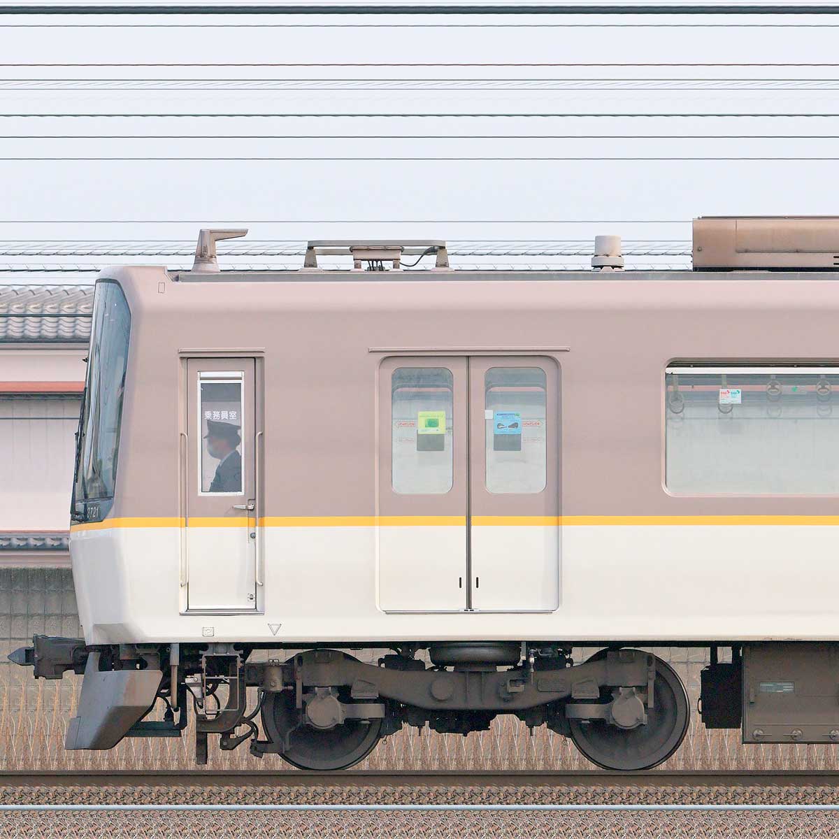 近鉄3220系KL21・3221編成（海側）｜RailFile.jp｜鉄道車両サイドビューの図鑑