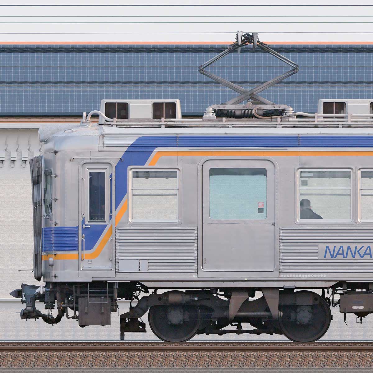 南海6000系モハ6023の側面写真｜RailFile.jp｜鉄道車両サイドビューの図鑑