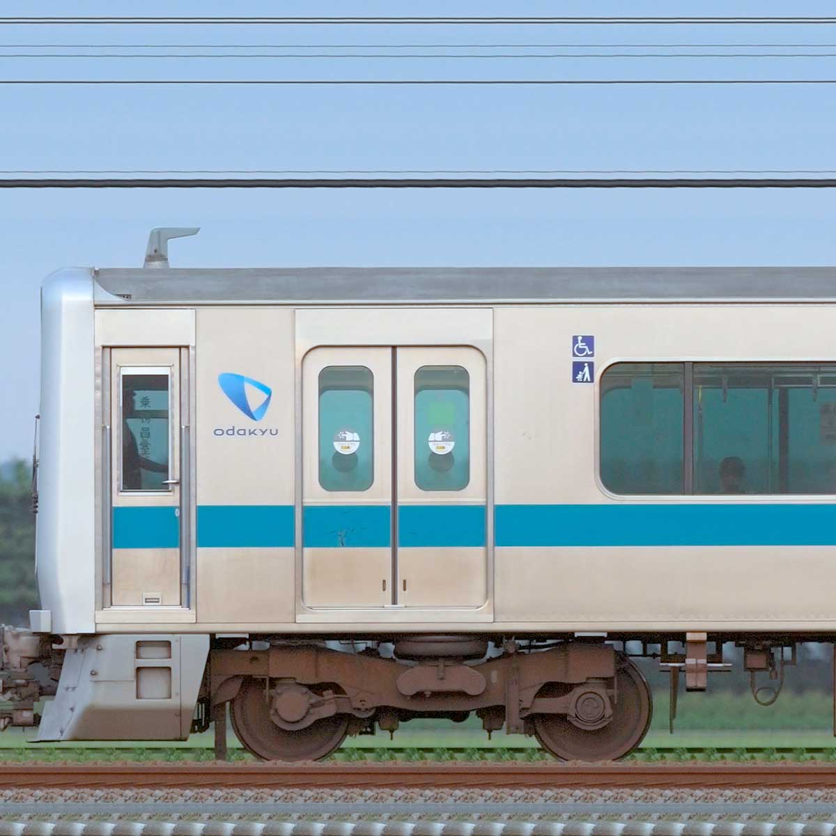 小田急3000形（3次車）3265×6（山側）｜RailFile.jp｜鉄道車両サイドビューの図鑑