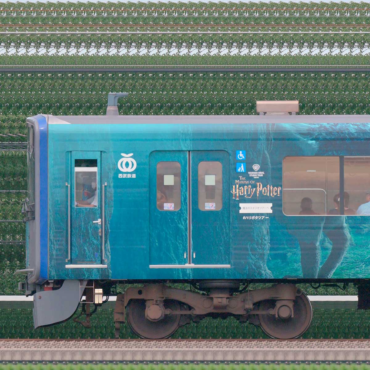 西武20000系20153編成「スタジオツアー東京 エクスプレス」（2位側）｜RailFile.jp｜鉄道車両サイドビューの図鑑