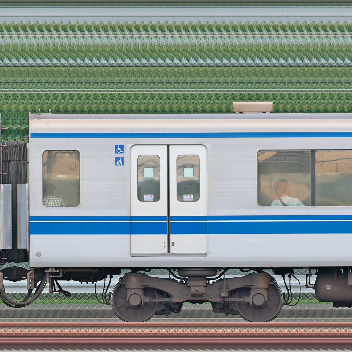 西武20000系モハ20901の側面写真｜RailFile.jp｜鉄道車両サイドビューの図鑑