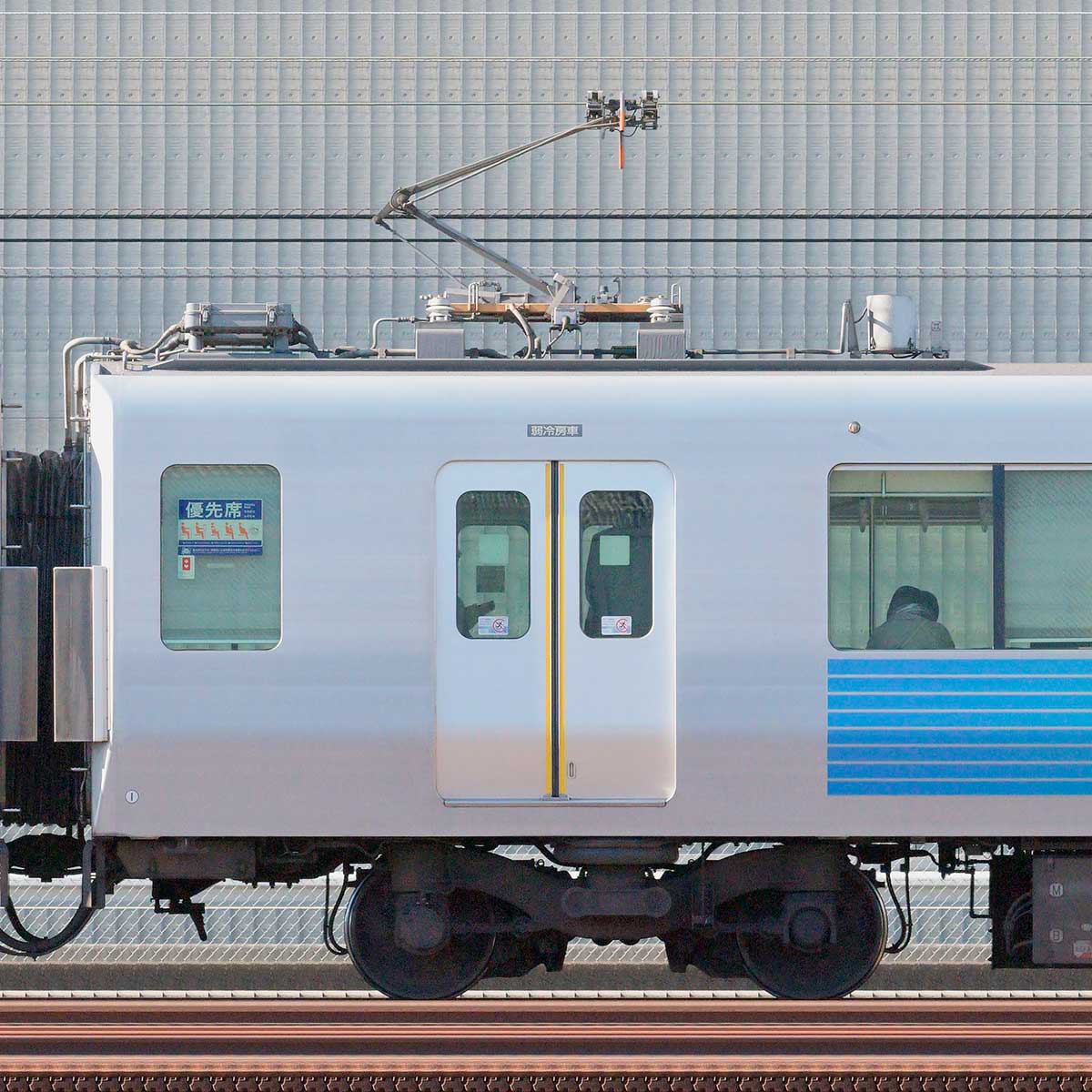 西武30000系モハ30201の側面写真｜RailFile.jp｜鉄道車両サイドビューの図鑑