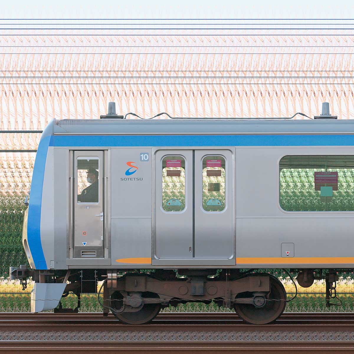 相鉄10000系10708×10（グループカラー・海側）｜RailFile.jp｜鉄道車両サイドビューの図鑑