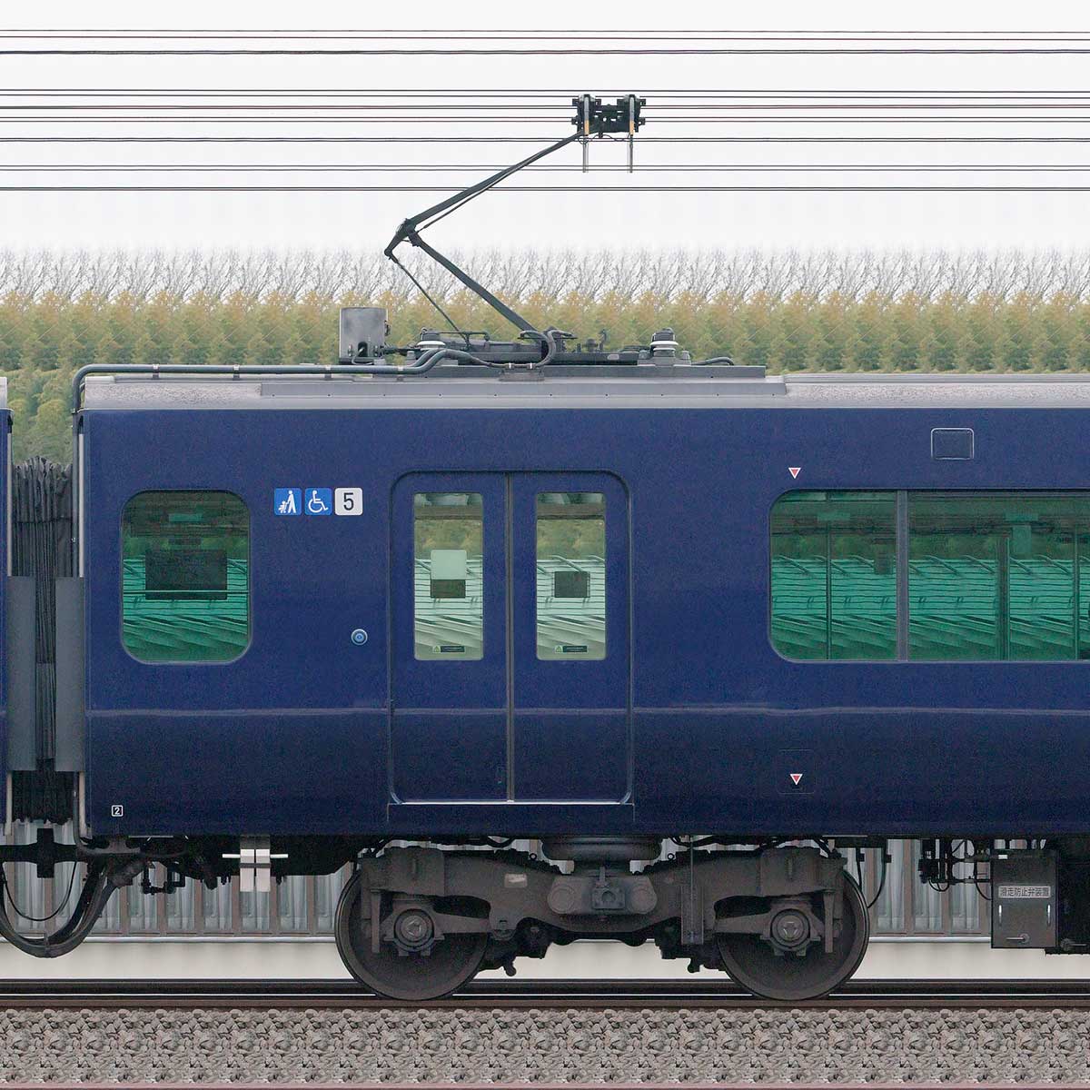 相鉄12000系モハ12506の側面写真｜RailFile.jp｜鉄道車両サイドビューの図鑑