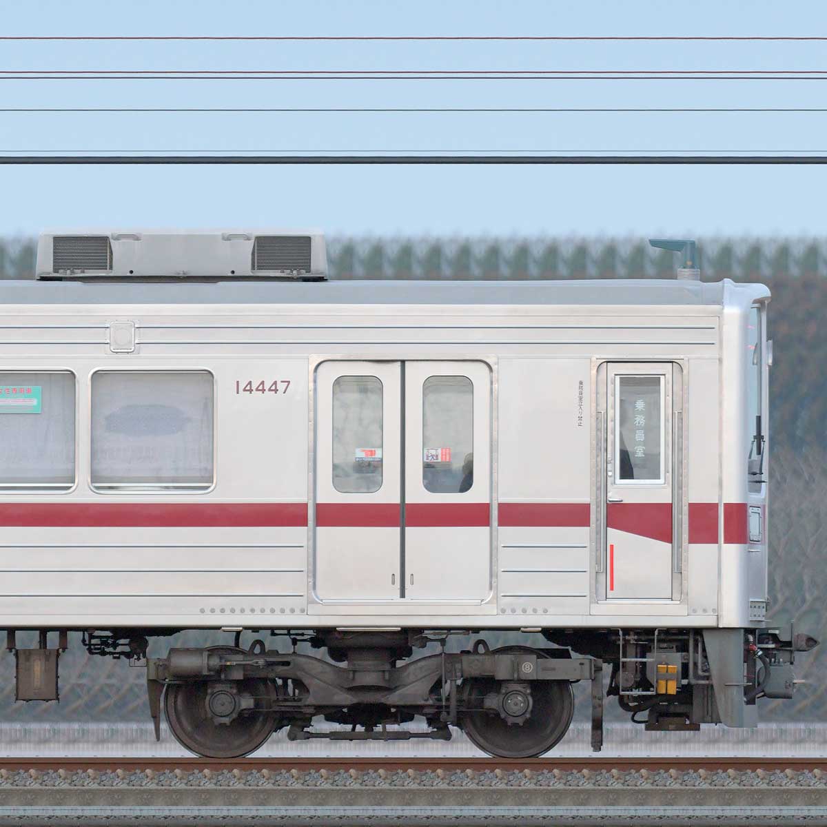 東武10030型クハ14447（リニューアル車）2025年撮影の側面写真｜RailFile.jp｜鉄道車両サイドビューの図鑑