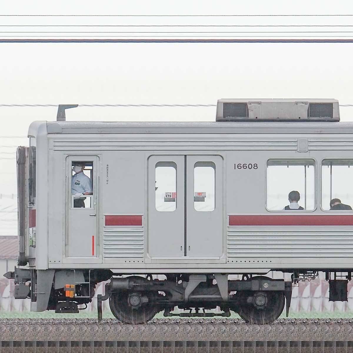 東武10000型11608編成（リニューアル車・山側）｜RailFile.jp｜鉄道車両サイドビューの図鑑