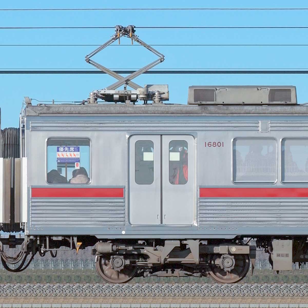 東武10000型モハ16801（リニューアル車）の側面写真｜RailFile.jp｜鉄道車両サイドビューの図鑑