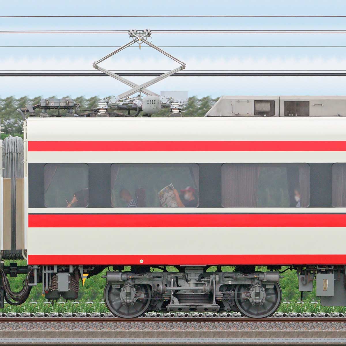 東武200型「りょうもう」モハ206-2の側面写真｜RailFile.jp｜鉄道車両サイドビューの図鑑