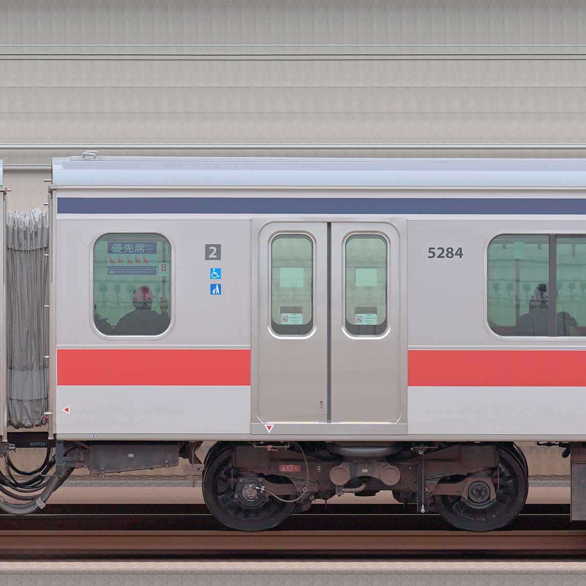 東急5080系デハ5284の側面写真｜RailFile.jp｜鉄道車両サイドビューの図鑑