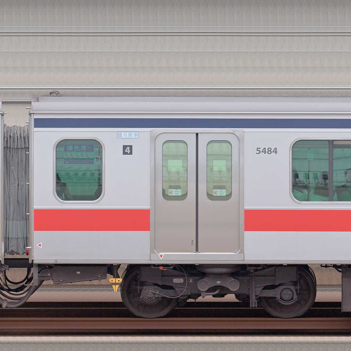 東急5080系デハ5484の側面写真｜RailFile.jp｜鉄道車両サイドビューの図鑑