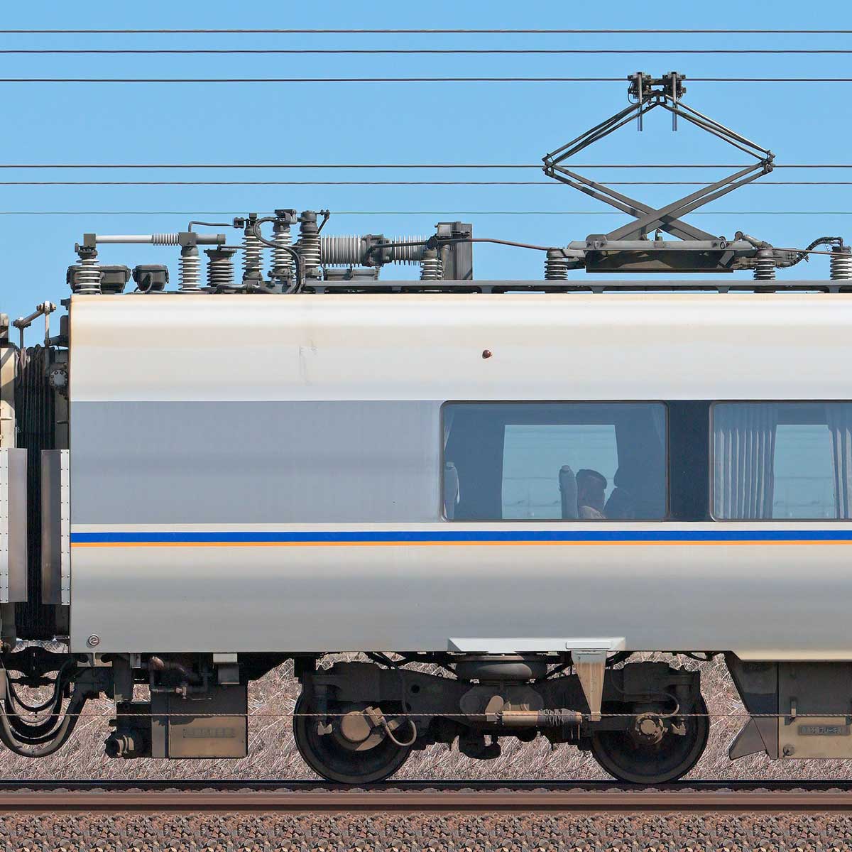 JR西日本683系サハ682-8002の側面写真｜RailFile.jp｜鉄道車両サイドビューの図鑑